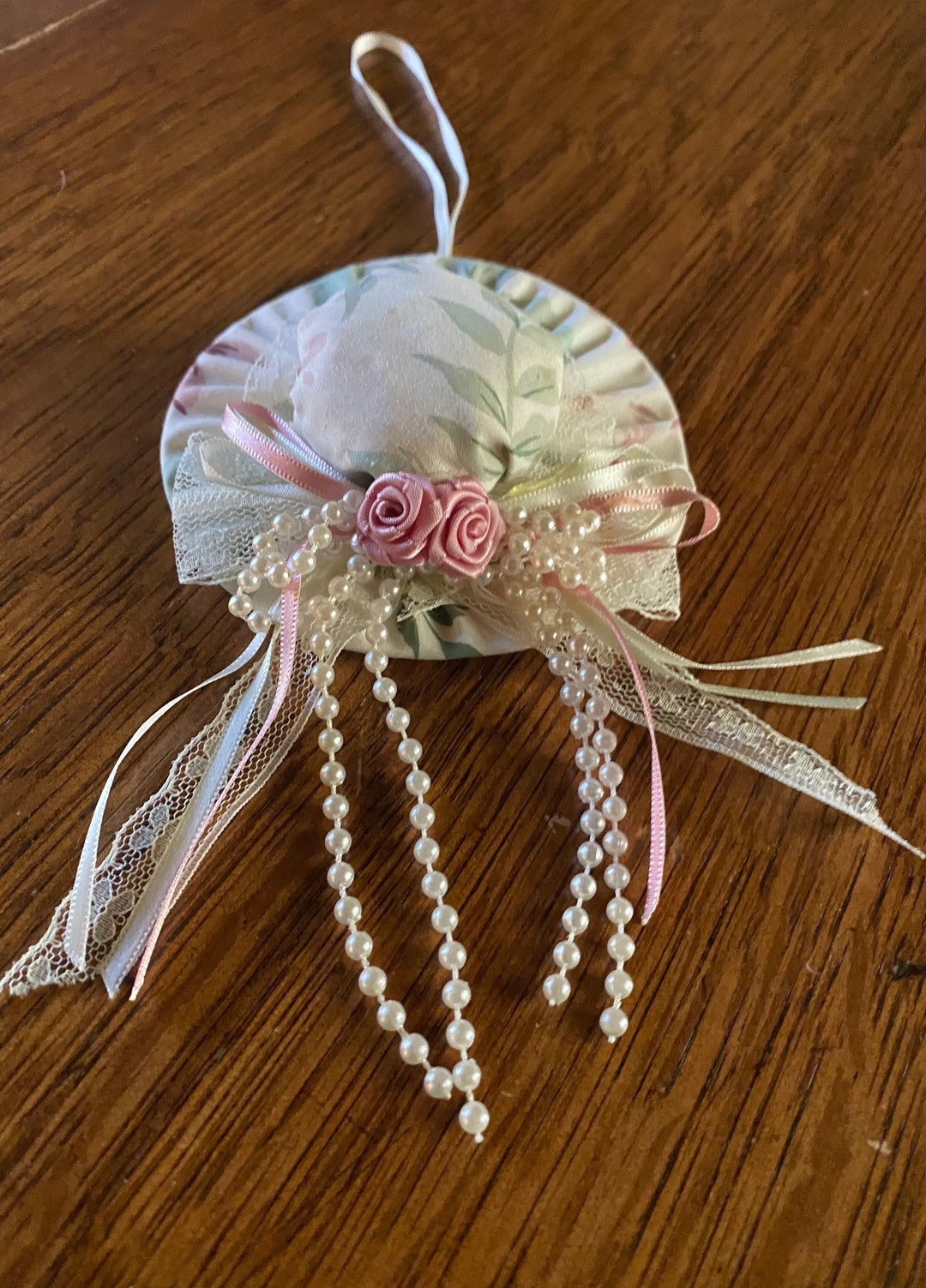Sachet/ornament Old Fashioned Floral Hat With Ribbon Handle Circa 1970s ...