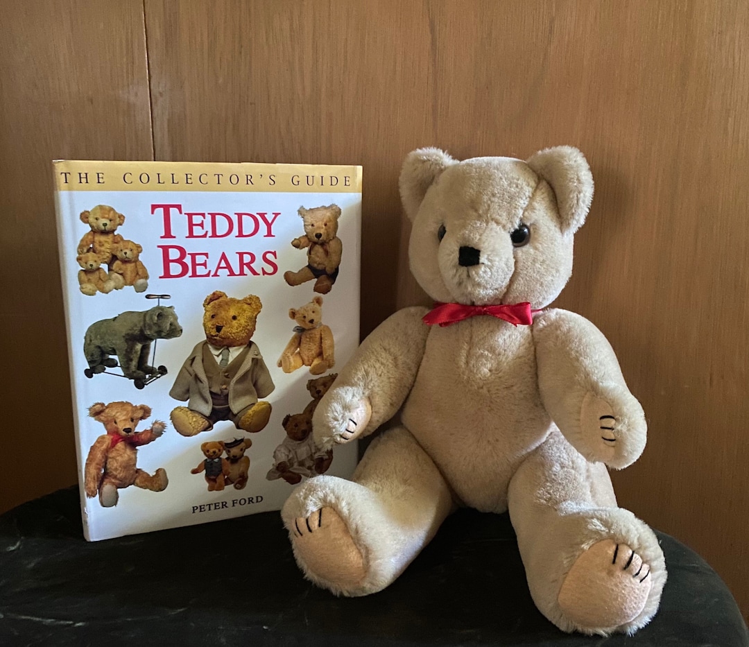 Jointed Teddy Bear & Hard Cover Book - the Collector’s Guide Teddy ...