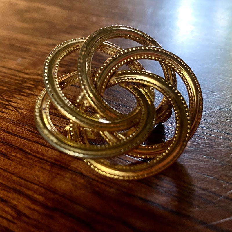 Love Knot Brooch - Etsy