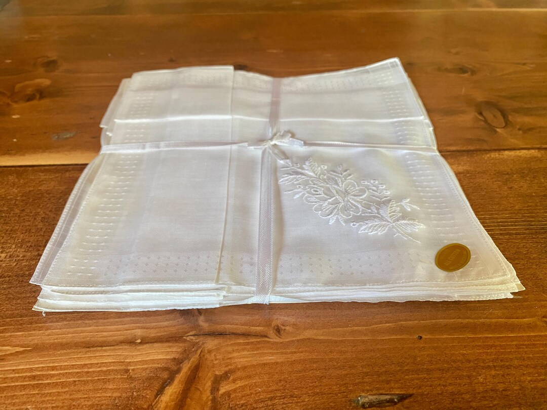 Eight Fine Cotton Embroidered Handkerchiefs -bridesmaid Gift New Old ...