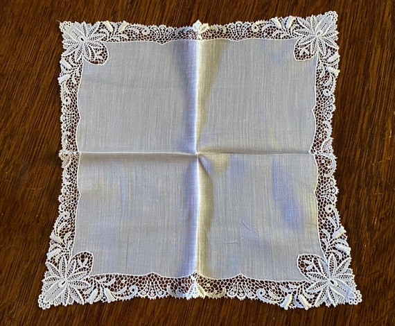 Antique Quilt Puffed Heart And Vintage Handkerchief Qua Gem