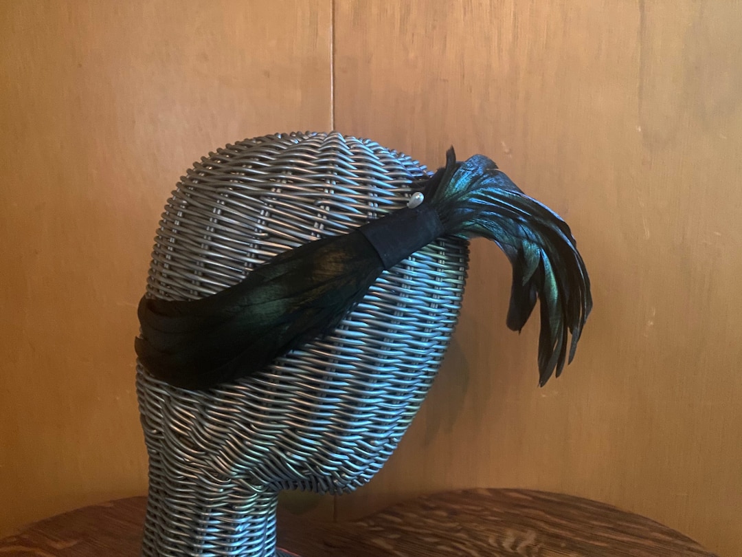 Vintage Feathers Shiny Ebony Raven Color Includes Hat Pin Haute Couture ...