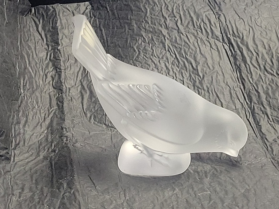 LALIQUE Frosted Crystal Sparrow / Bird Sculpture by Lalique of France ...