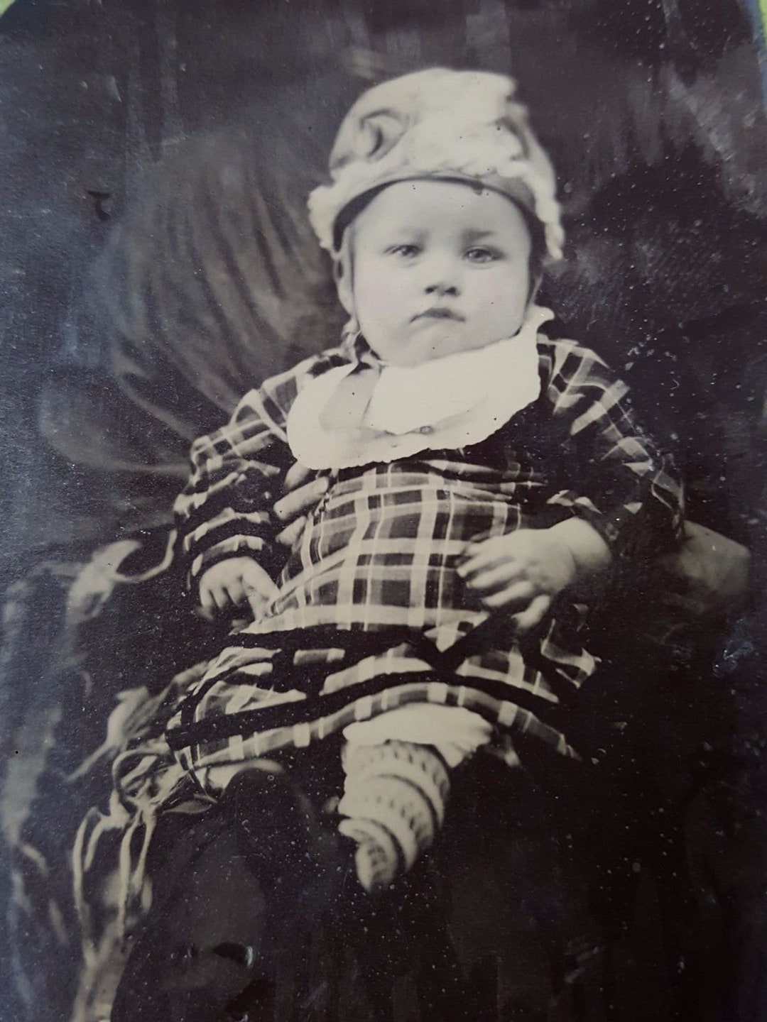 1850 Tintype Photo Baby Pose With Ghost Mother (fingers Left Under Baby ...