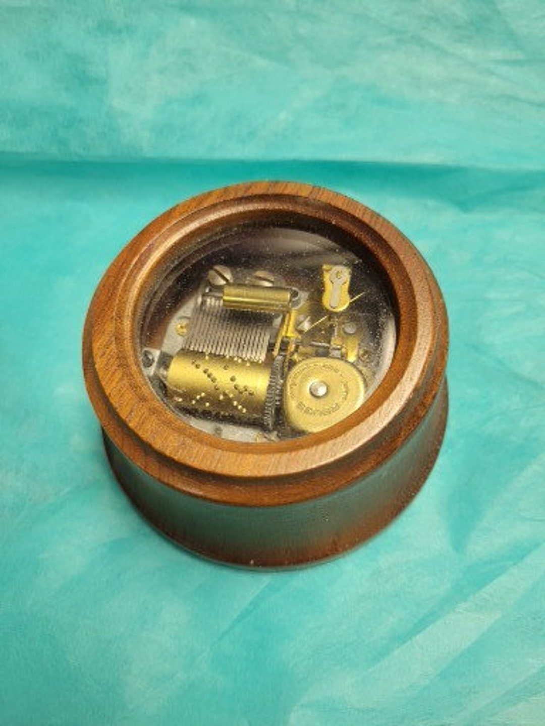 Reuge Music Box Swiss Movement Edelweiss Round Wood Box, Glass Top - Etsy