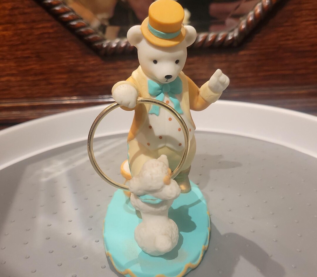 Vintage Avon Polar Bear Circus Ringmaster Figurine W White Poodle ...