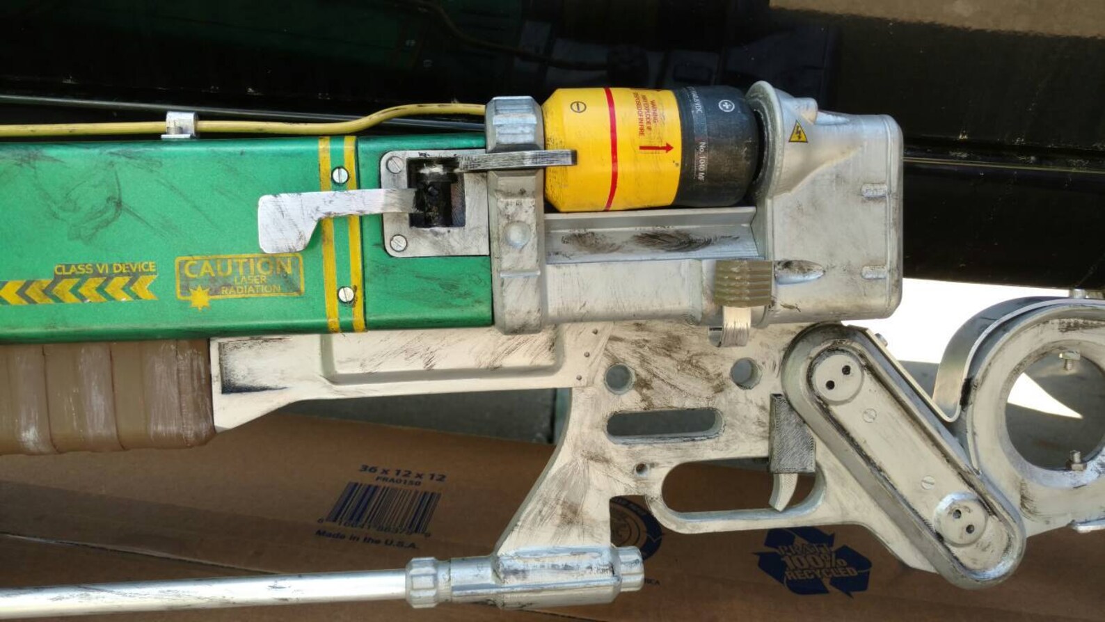Fallout Laser Rifle (with 2 MF Cells and a Working Reloading Mechanism ...