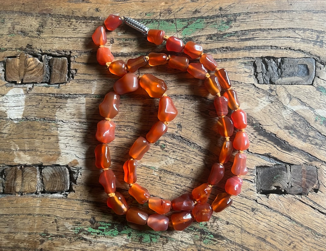 Vintage Necklace of Carnelian Knuckle Beads With Silver Clasp. Lovely ...