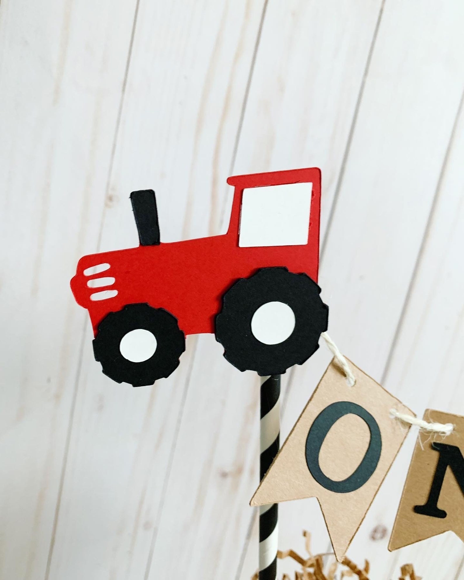 Red Tractor Birthday Decorations, Barnyard Birthday Decorations, Green ...