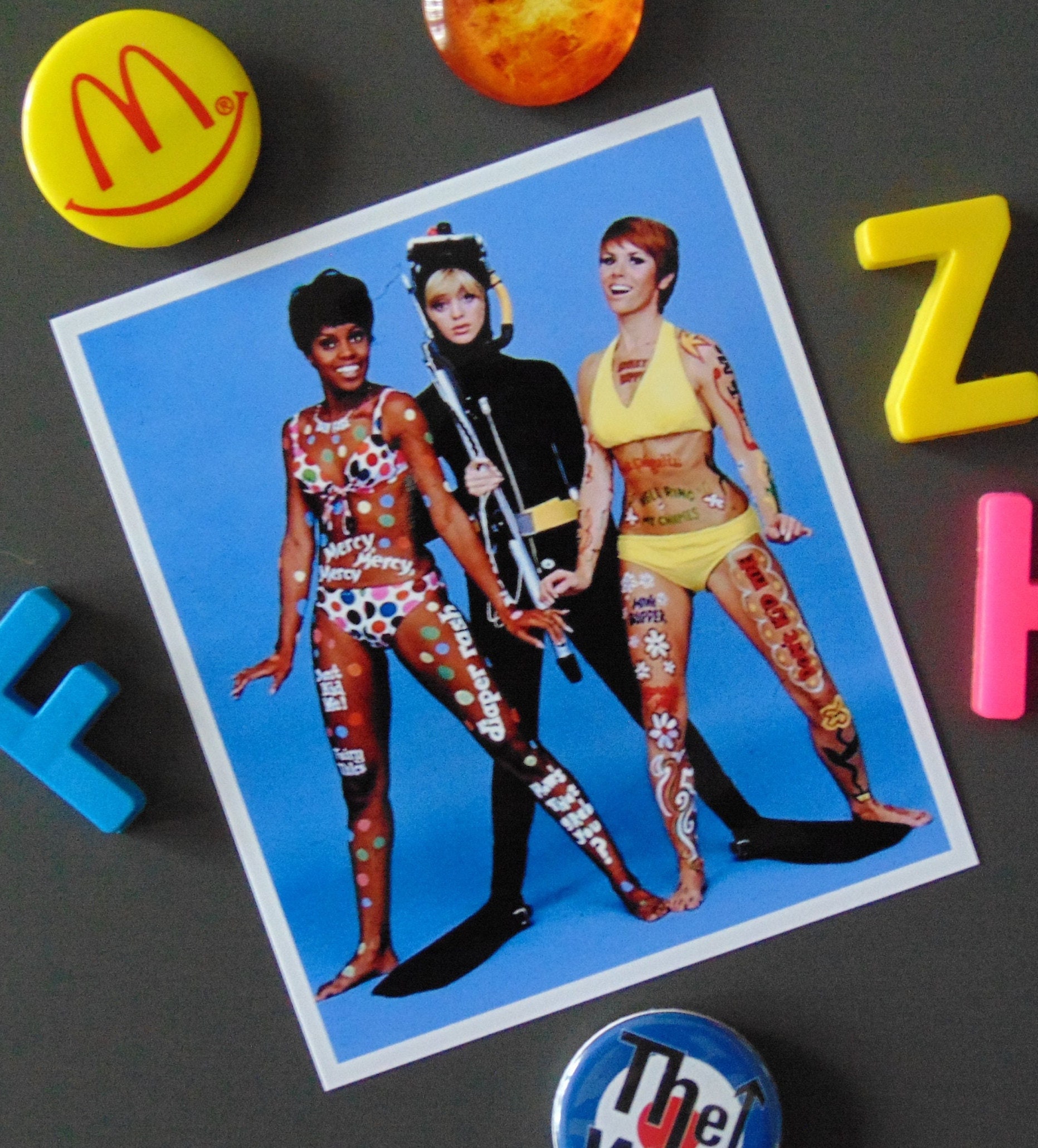 LAUGH IN TV Show Large Fridge Magnet Goldie Hawn Judy Carne Funny 1960 ...