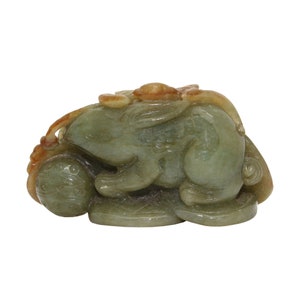 Chinese Yellow Green Lucky Zodiac Jade Rabbit on Coin Pendant Figure ...