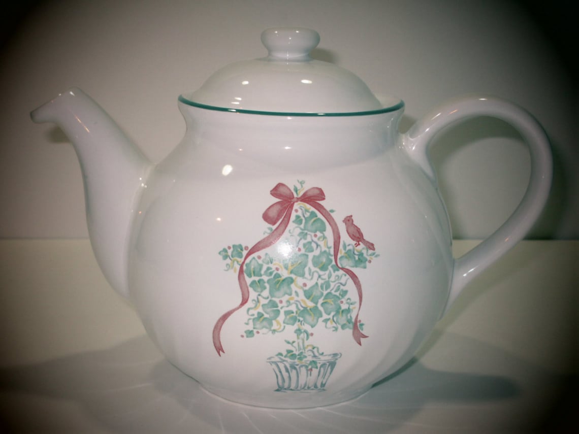 CORELLE CALLAWAY Ivy HOLIDAY Teapot Corning Corelle Teapot - Etsy
