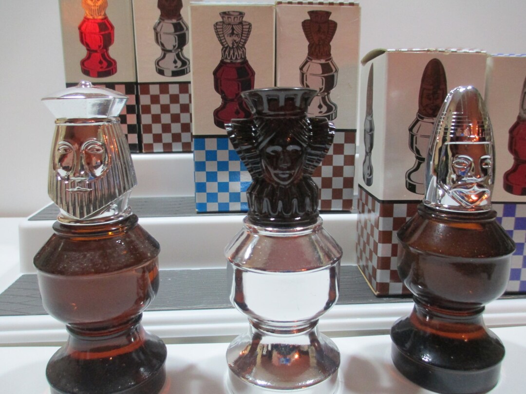 AVON CHESS PIECES Vintage, Avon Chess Set (12), Avon Chess Aftershave ...