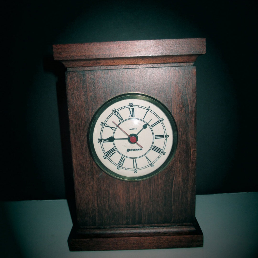 BENCHMARK QUARTZ CLOCK Desk Clock, Benchmark Clocks, Benchmark Desk ...