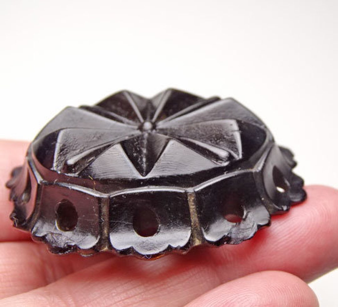 Hand Carved Whitby Jet Victorian Mourning Brooch With 10 Pointed Star ...