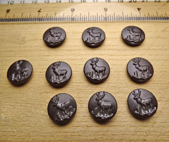 Set of 10 Victorian Brown Painted Hunt Buttons With Image of a Stag 375 ...
