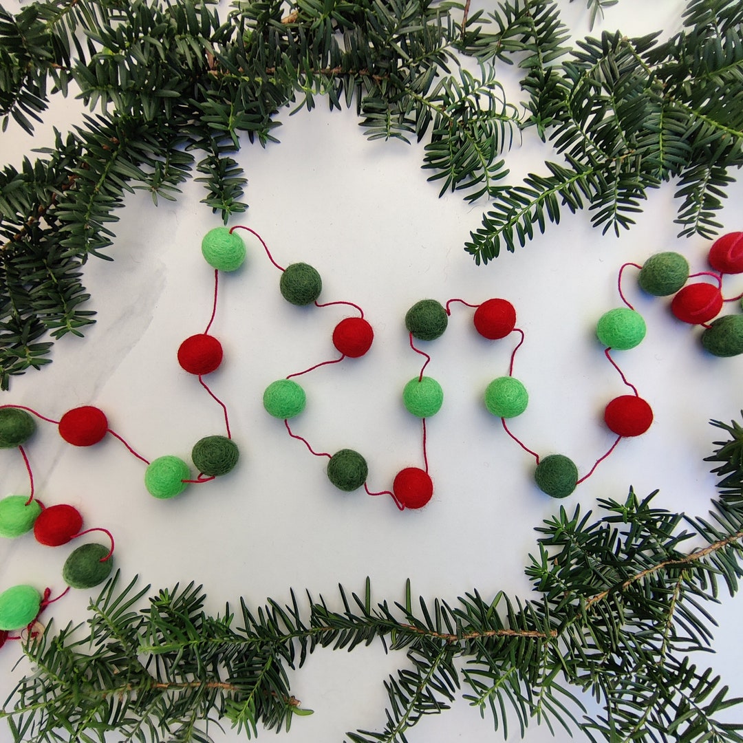 CHRISTMAS Garland/felt Balls Garland/green and Red/pompom Garland ...