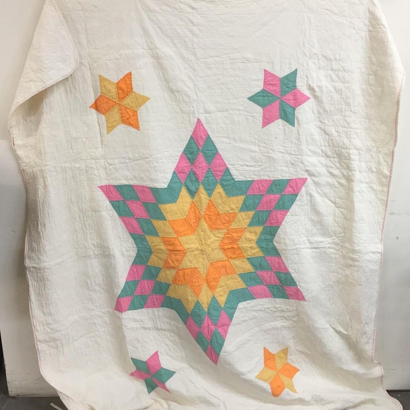 Yellow Star Quilt - Etsy