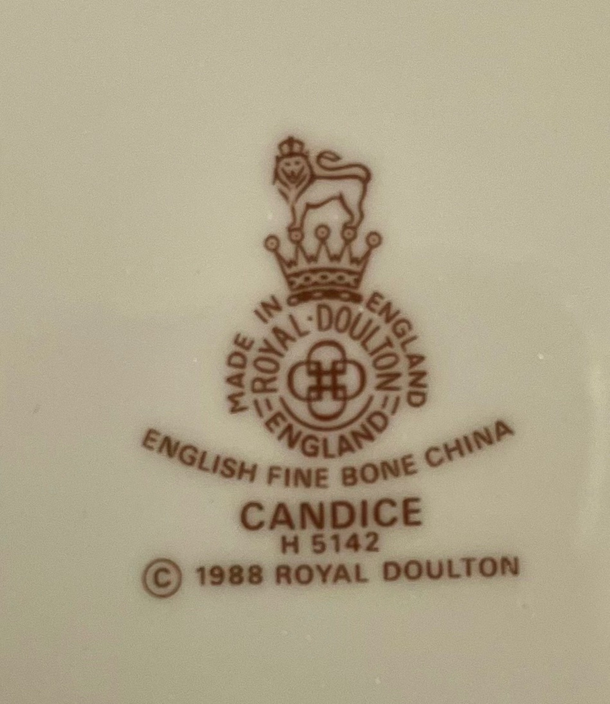 1988 Royal Doulton CANDICE Fine Bone China Dinnerware place Settings ...