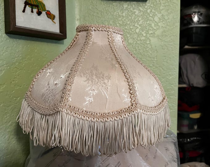Vintage SINGLE Springcrest Floral Cream Scallop Hardback Dome Lamp ...