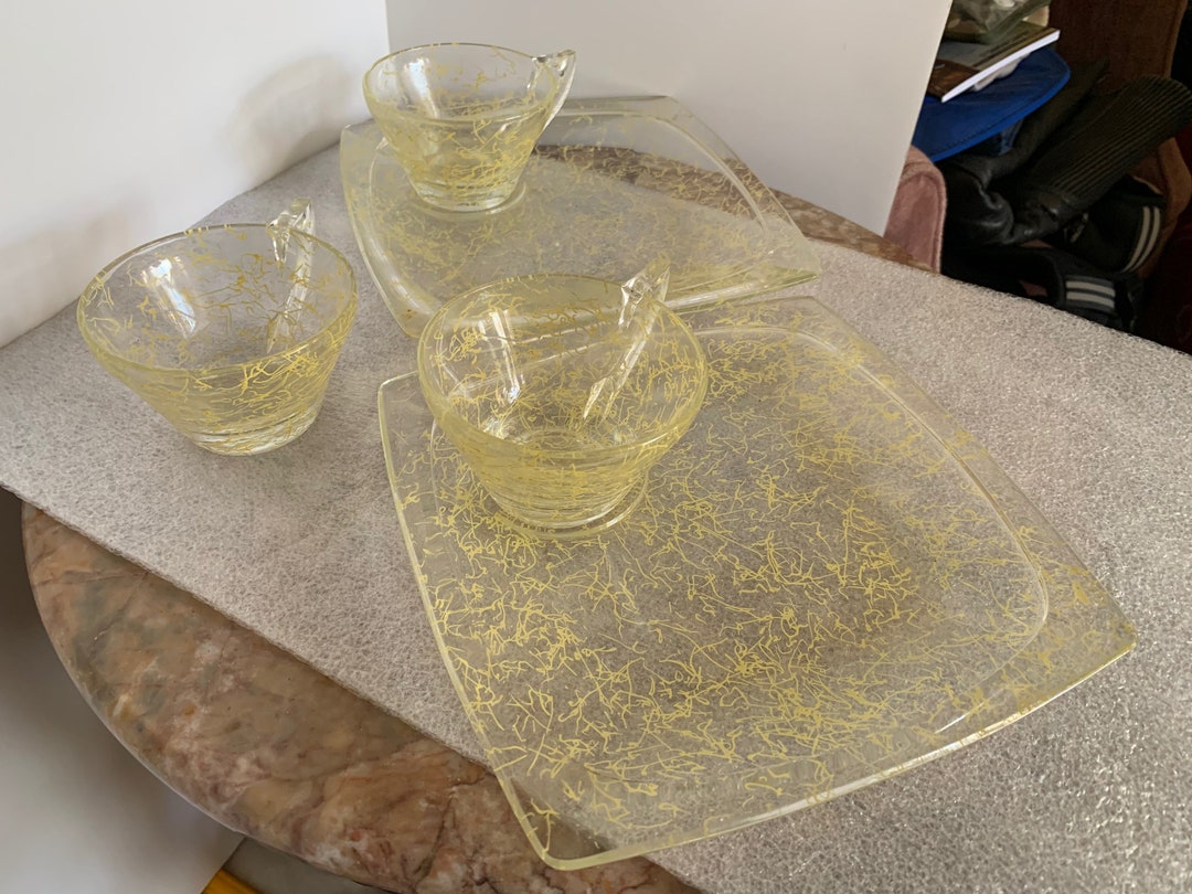 1950s MCM Hazel Atlas Spaghetti Drizzle Yellow Snack Sets (2 Sets ...