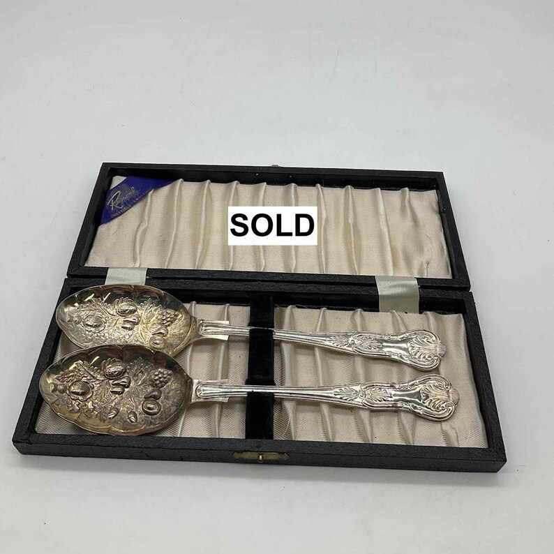 1930s Raimond (sheffield, England) Kings Silverplate Shell & Fruit ...