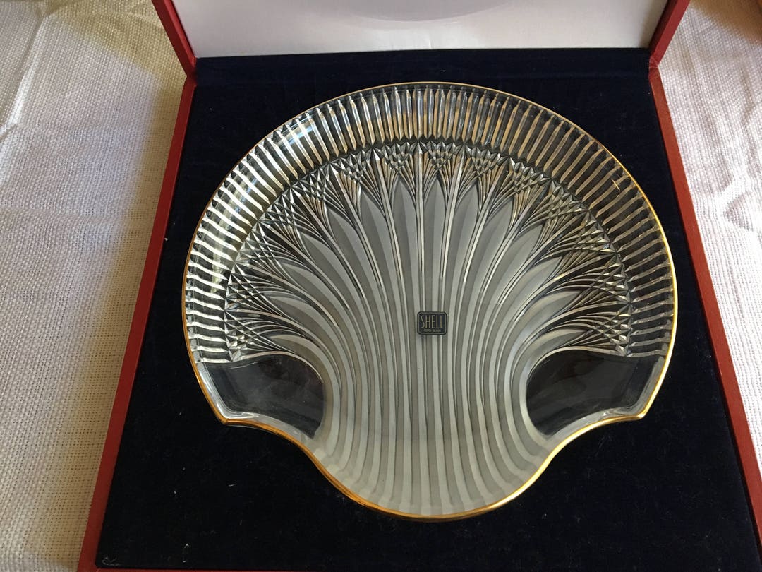 1980s Cartier Toyo Lead Crystal, Frosted & Gilded Shell Serving Plate ...