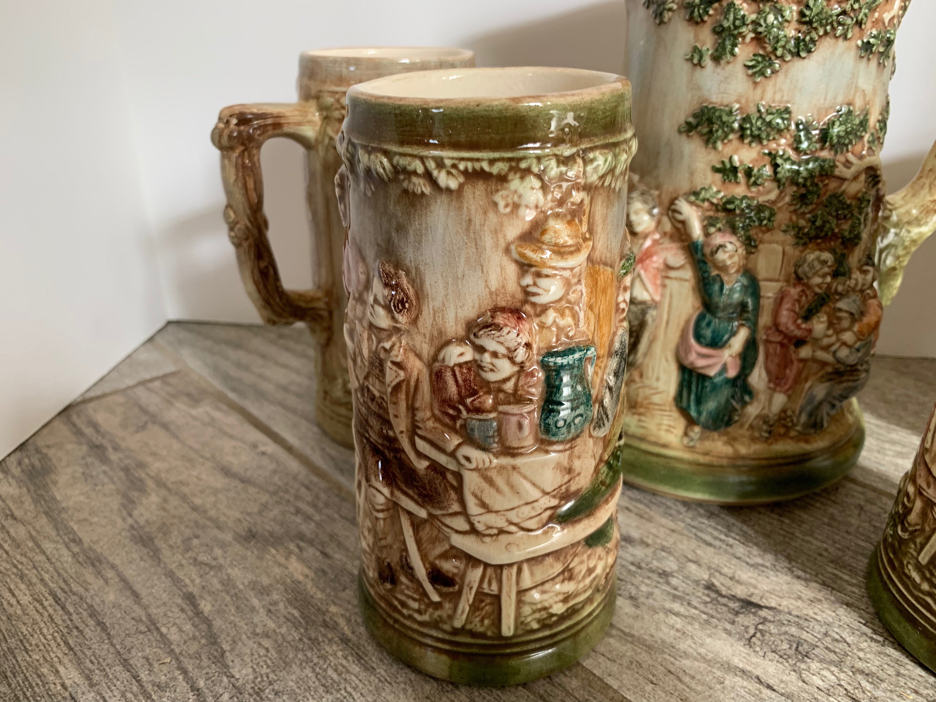 1965 Atlantic Mold Colorful Medieval Tavern Design Ceramic Pottery ...