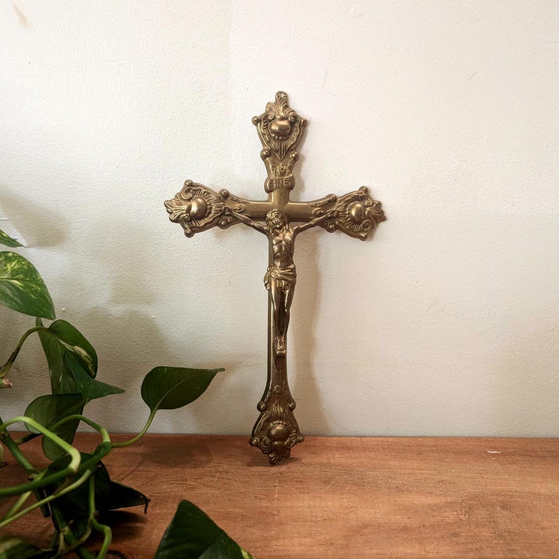 Hanging Crucifix Vintage - Etsy