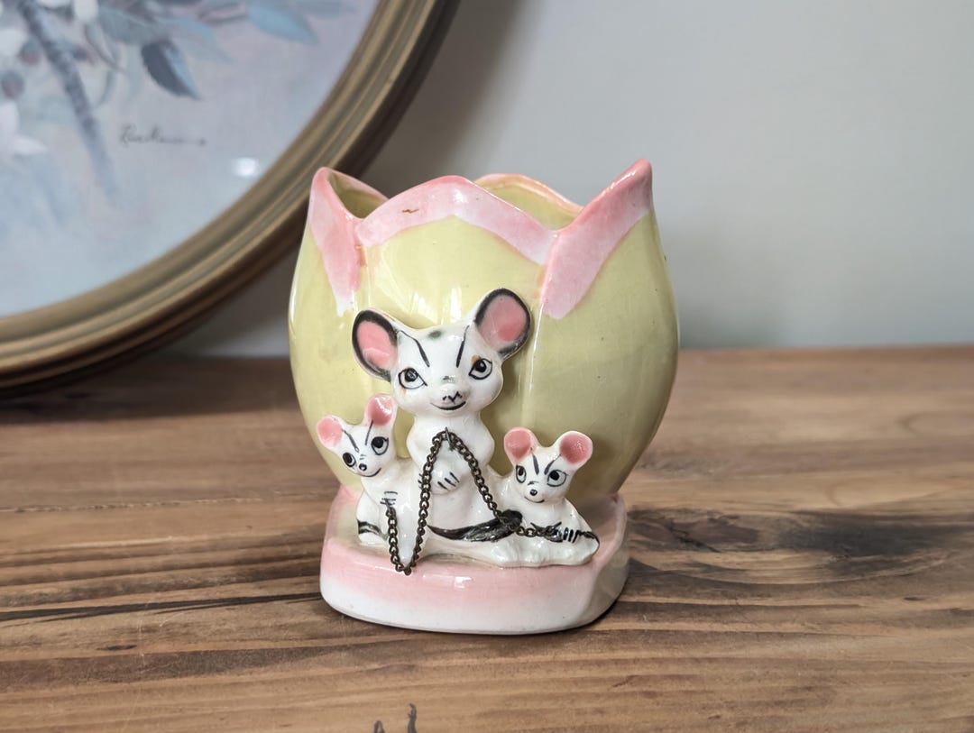 Vintage Kitsch Mouse Planter Pink and Yellow Tulip Ceramic Planter Pot ...