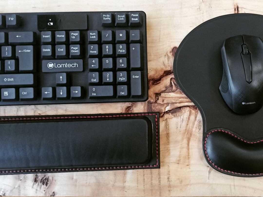 Leather Keyboard Wrist Rest, Ergonomic Wrist Support, Corporate Gift ...
