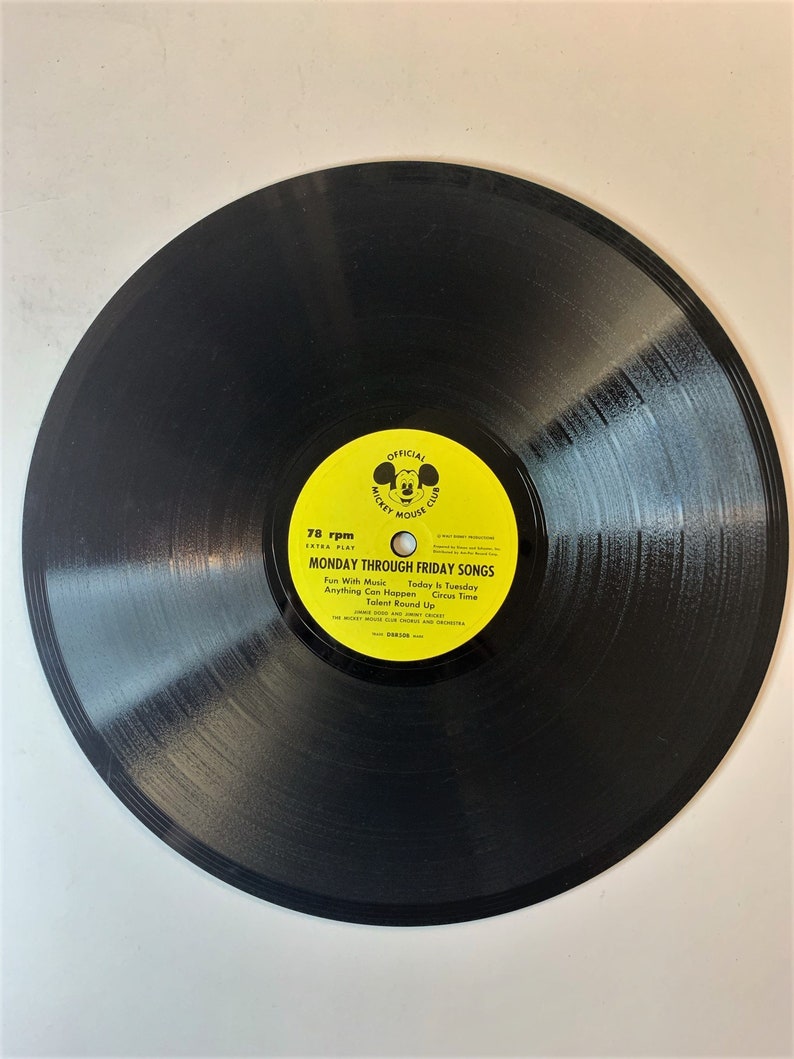 Marcha oficial del Club Mickey Mouse de Walt Disney: Marcha de los ...