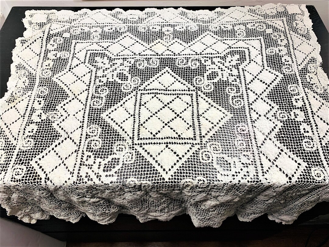 Vintage Needle Lace Tablecloth Centerpeice Scarf - Etsy