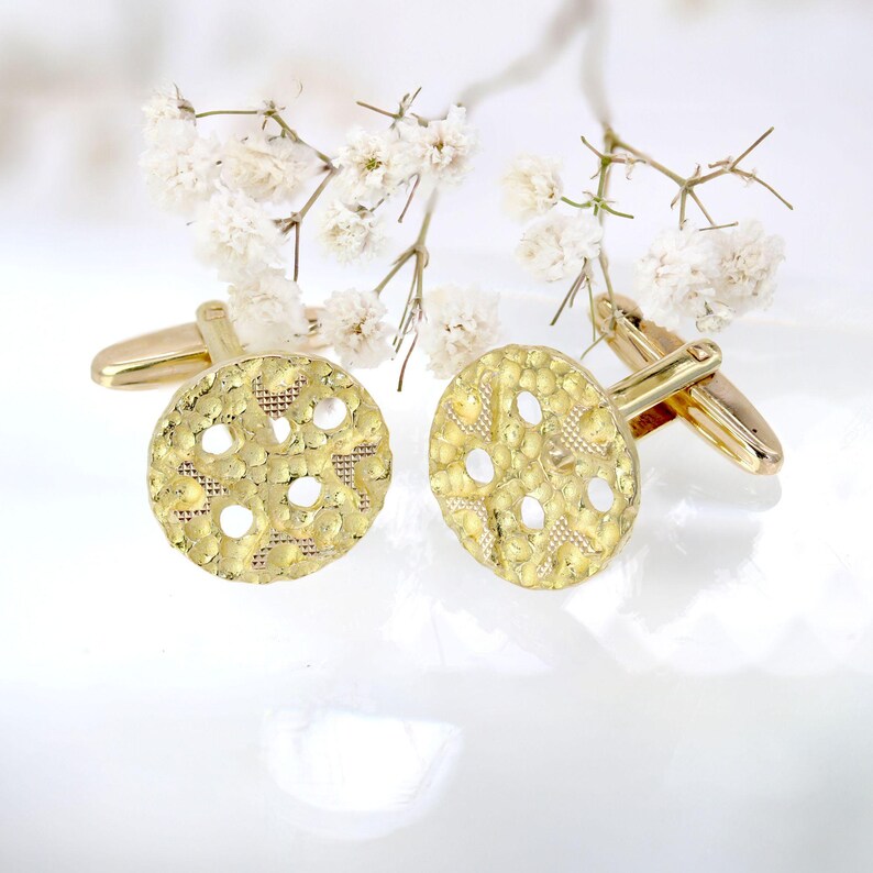 1970s 18 Karat Yellow Textured Gold Round Cufflinks - Etsy