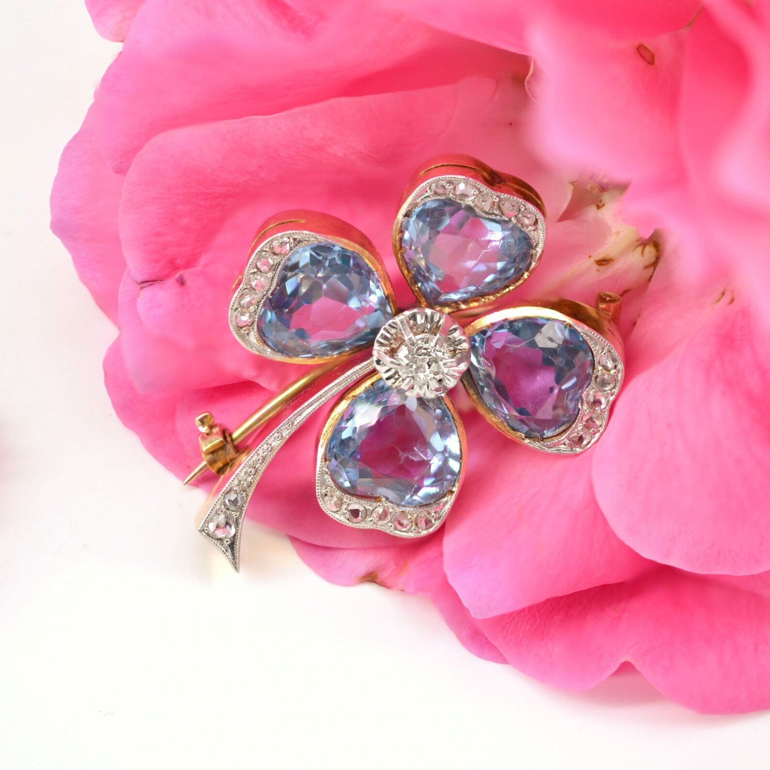 20th Century Blue Spinels Diamonds 18 Karat Yellow Gold Clover Shape ...