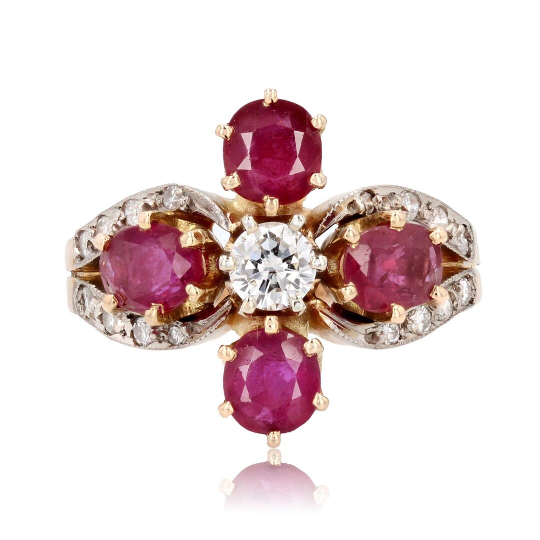 Modern Ruby Diamonds 18 Karat Yellow Gold Clover Ring - Etsy