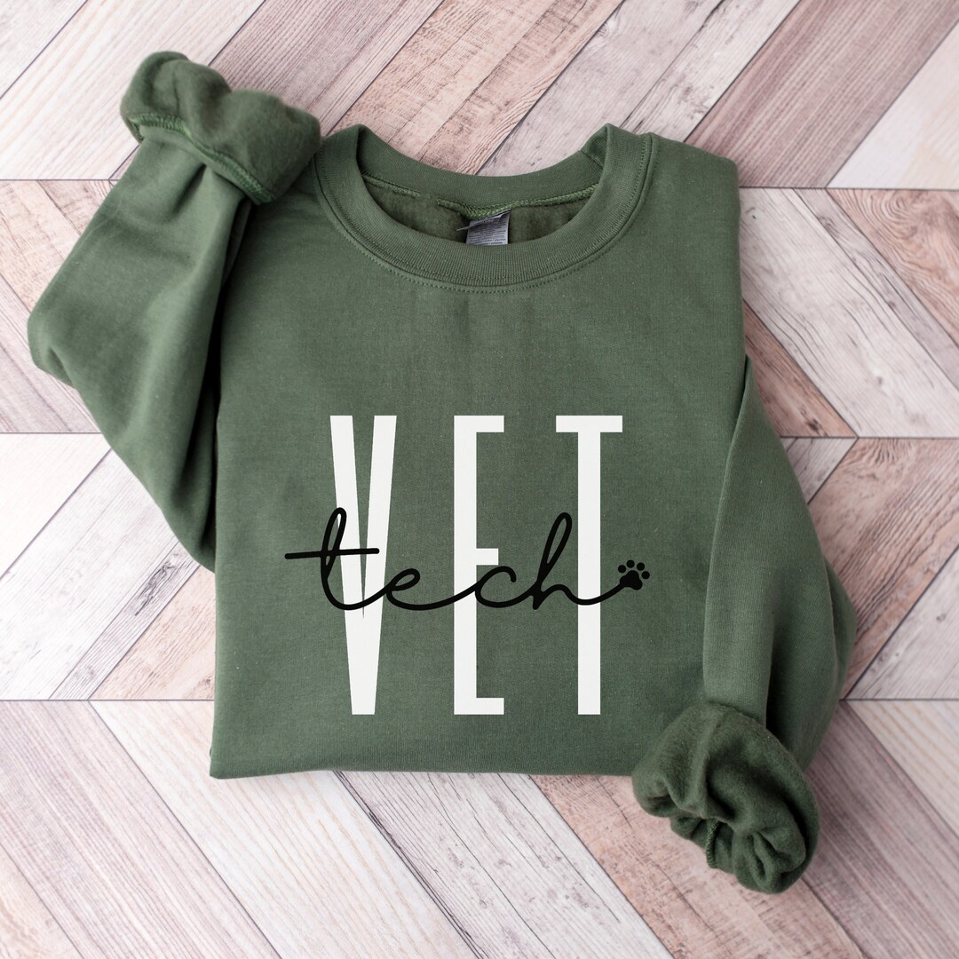 Vet Tech in Sweatshirt, Future Vet Tech, Vet Tech Gift, Vet Tech in ...