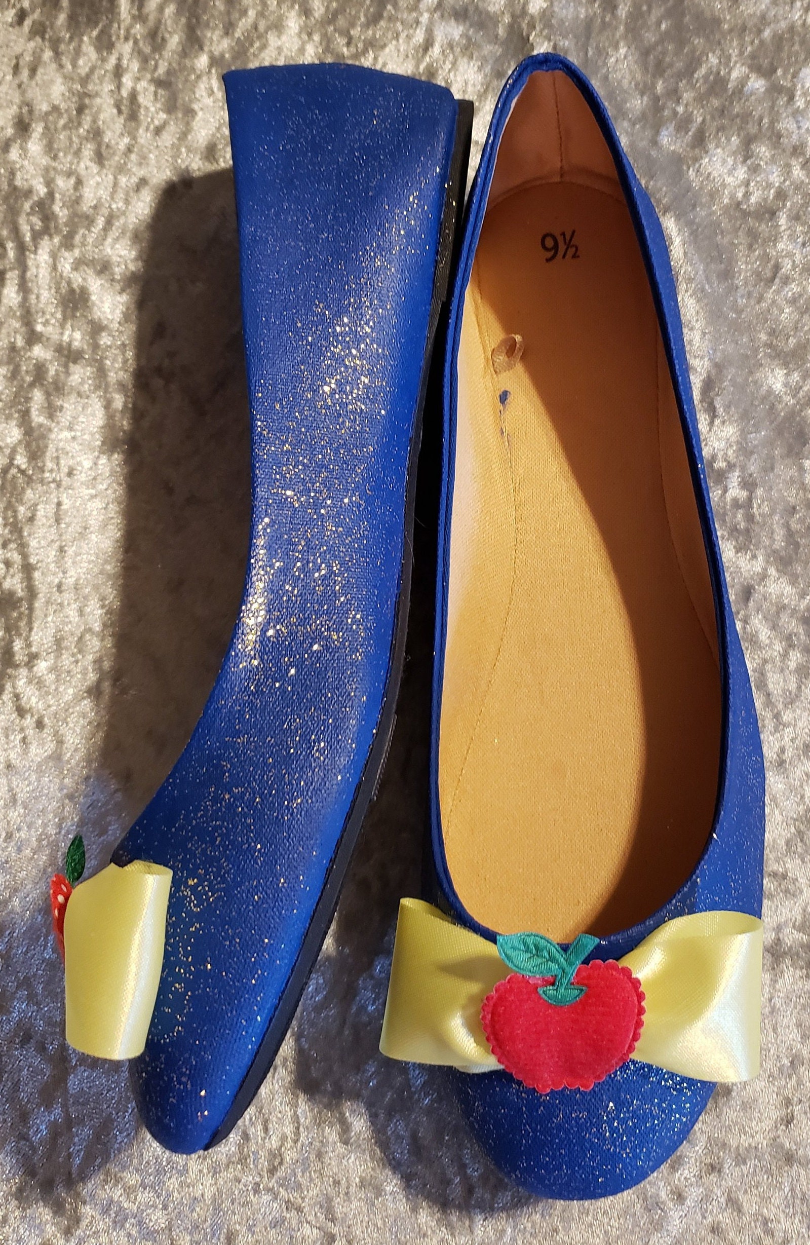 Snow White Shoeskid's | Etsy