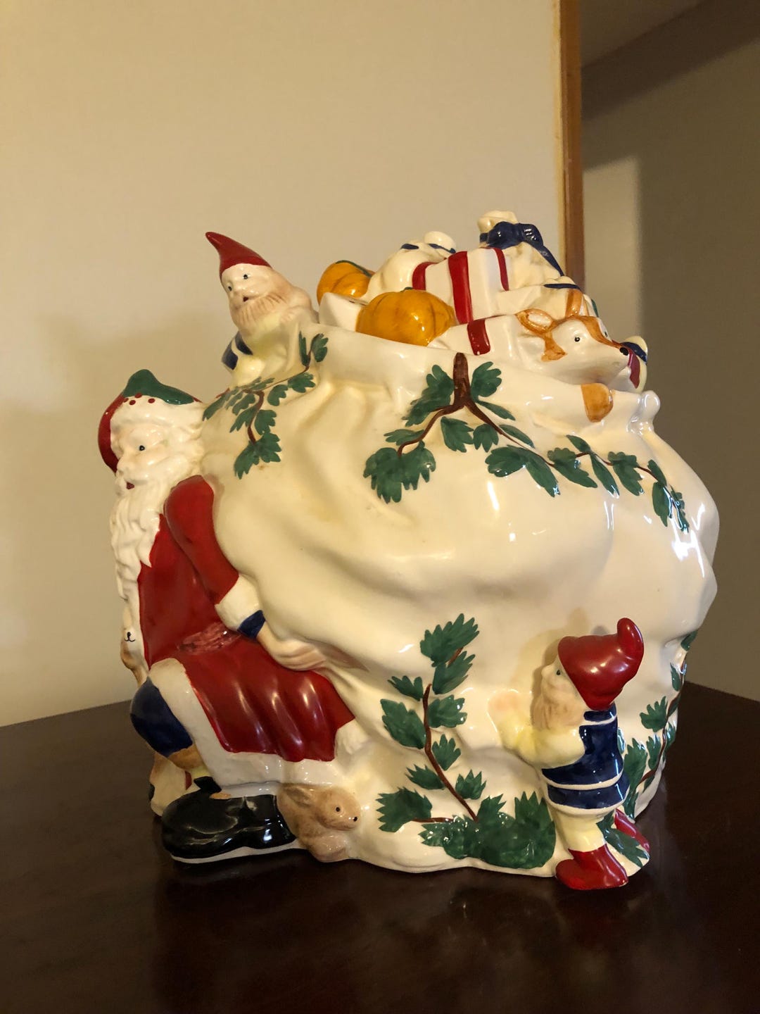 House Of Lloyd Santa