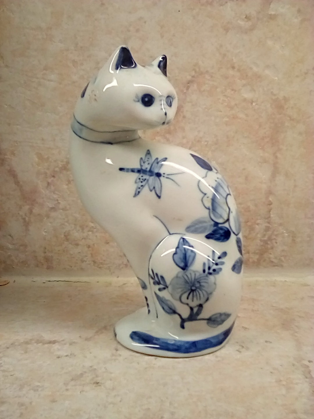 Vintage Blue and White Cat Figurine Dragonfly and Butterfly Hand ...