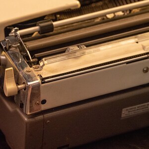 Vintage Olympia SM7 Deluxe Typewriter W/ Cursive Font/typeface - Etsy