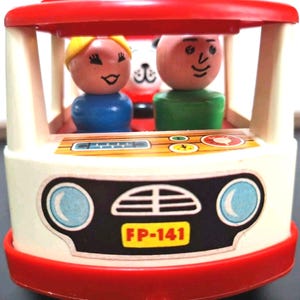 VTG Fisher Price Little People Mini Bus Red 1969 With 3 People 1 Dog EC ...