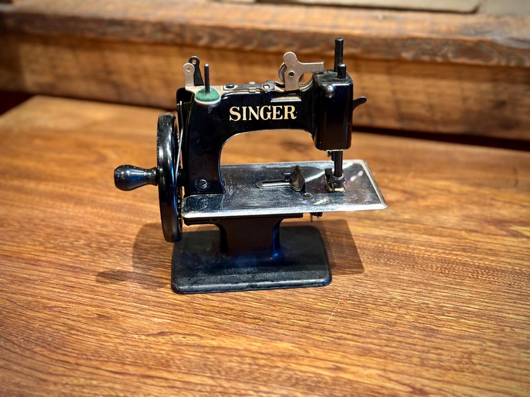 Vintage Singer Sew Handy Model No.20 Toy Sewing Machine - Etsy