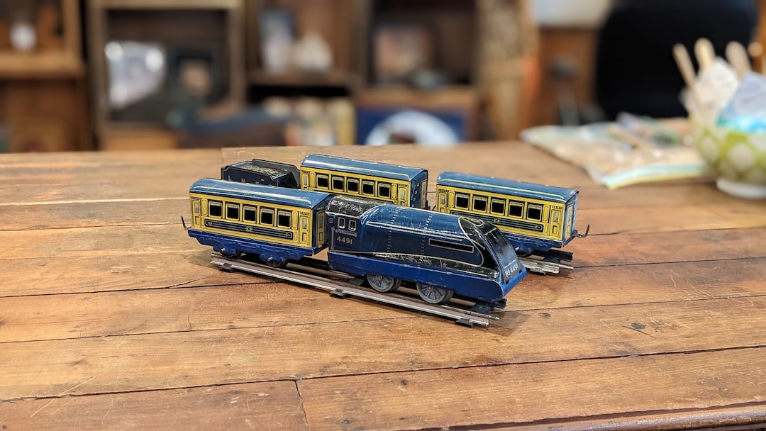 Vintage Tin Clockwork A4 Stream Line Toy Train by Mettoy - Etsy