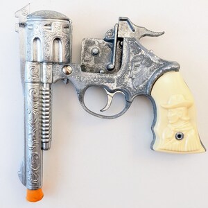 Vintage Kit Carson Cap Toy Set in Original Box- Model No.318 NOS White ...