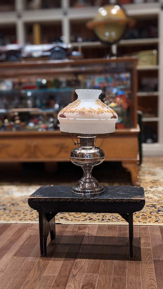 Hand Painted Antique Rayo Lamps Six Oil Lamps To Include Two Pairs Of