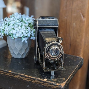 Vintage 1930's Prontor II Folding Camera, Photograph, Black and White ...