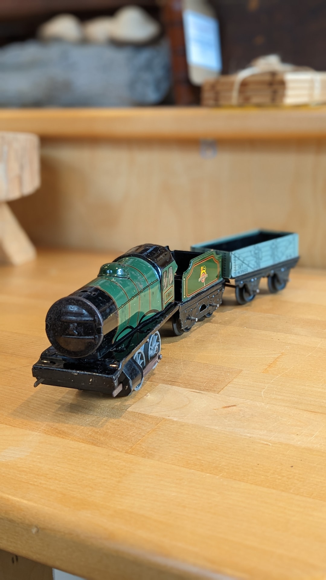 Vintage Hornby Tin Wind up Train, Collectable, Miniatures Vintage Hornby Tin Wind up Train, Collectable, Miniatures