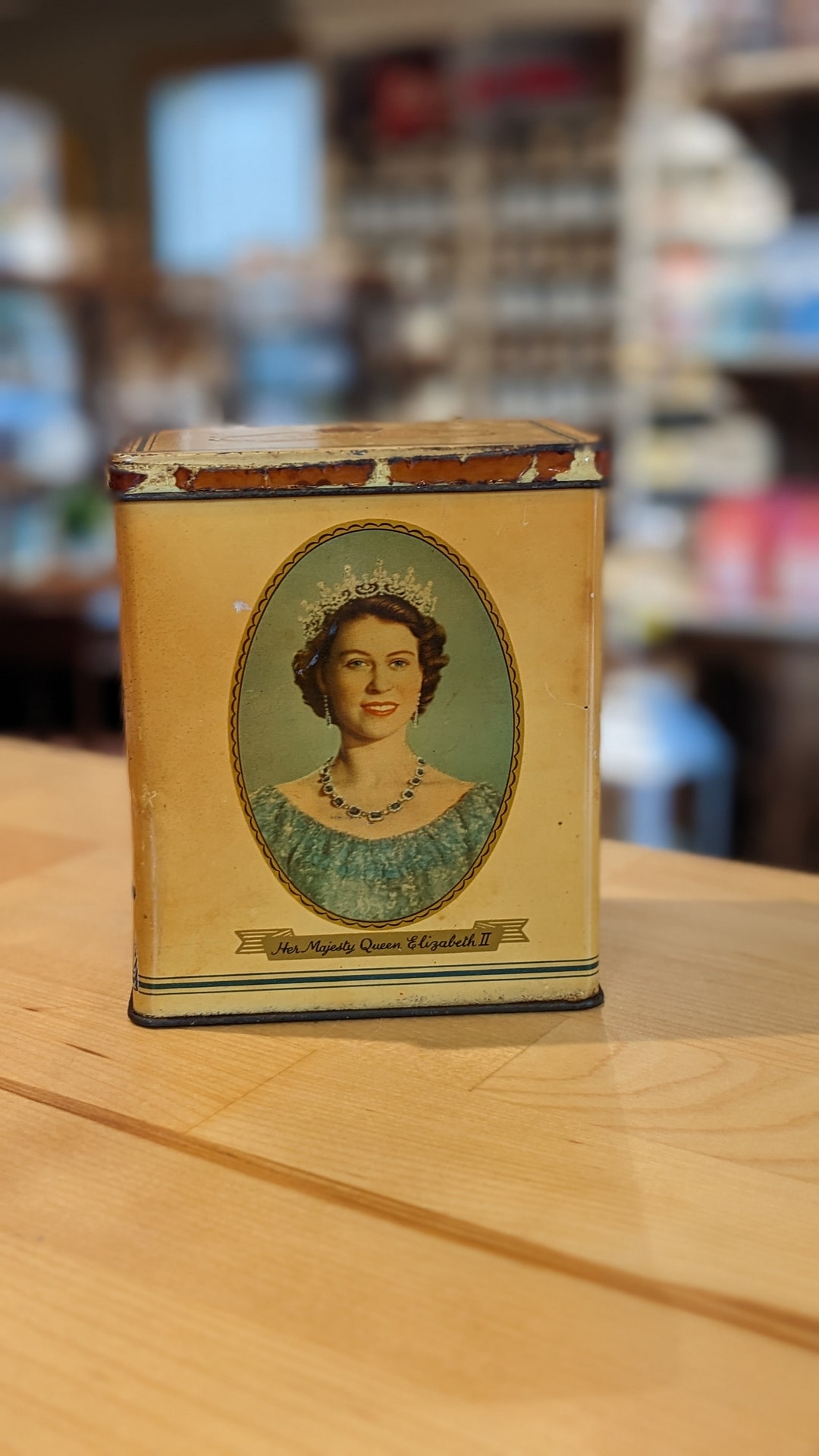 1953 Coronation Tin- Queen Elizabeth II and the Duke of Edinburgh - Etsy