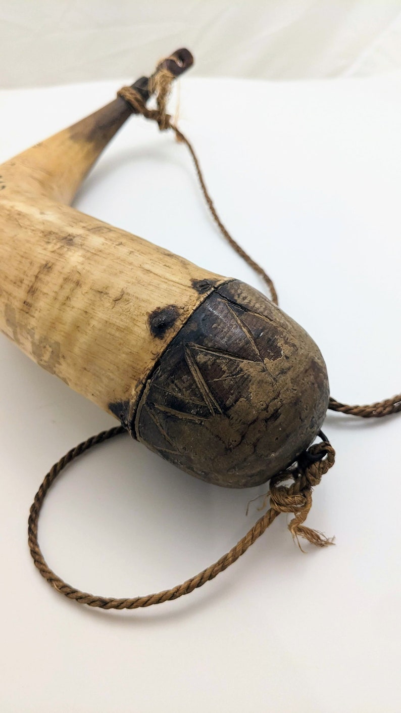 Antique Carved Powder Horn by Jacob Hefford C.1890s - Etsy
